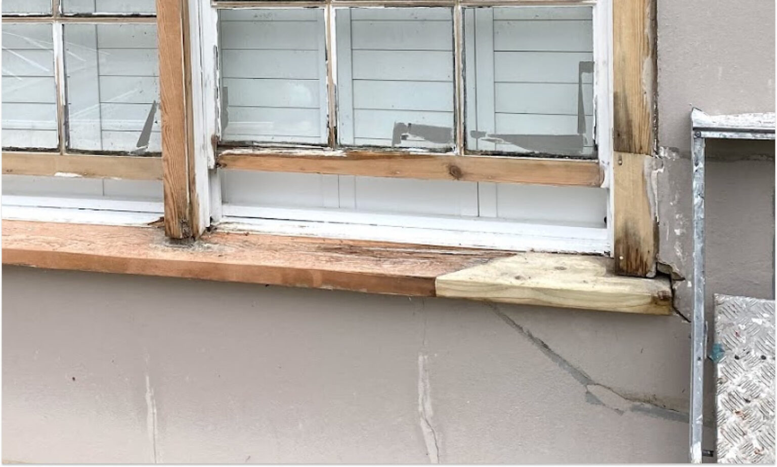 Rotten wooden window frames | Why it happens & how to fix it